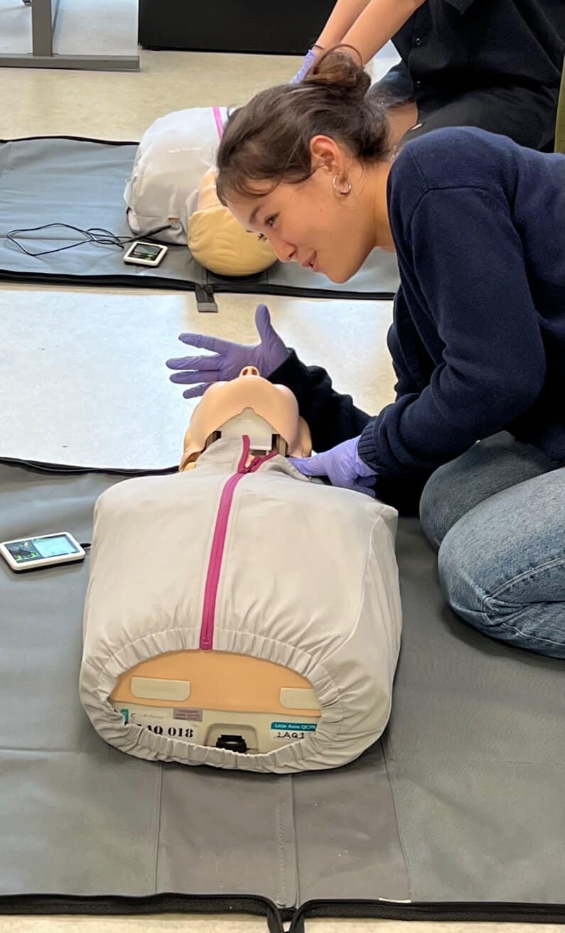 First aid training for 2nde and Y10 students